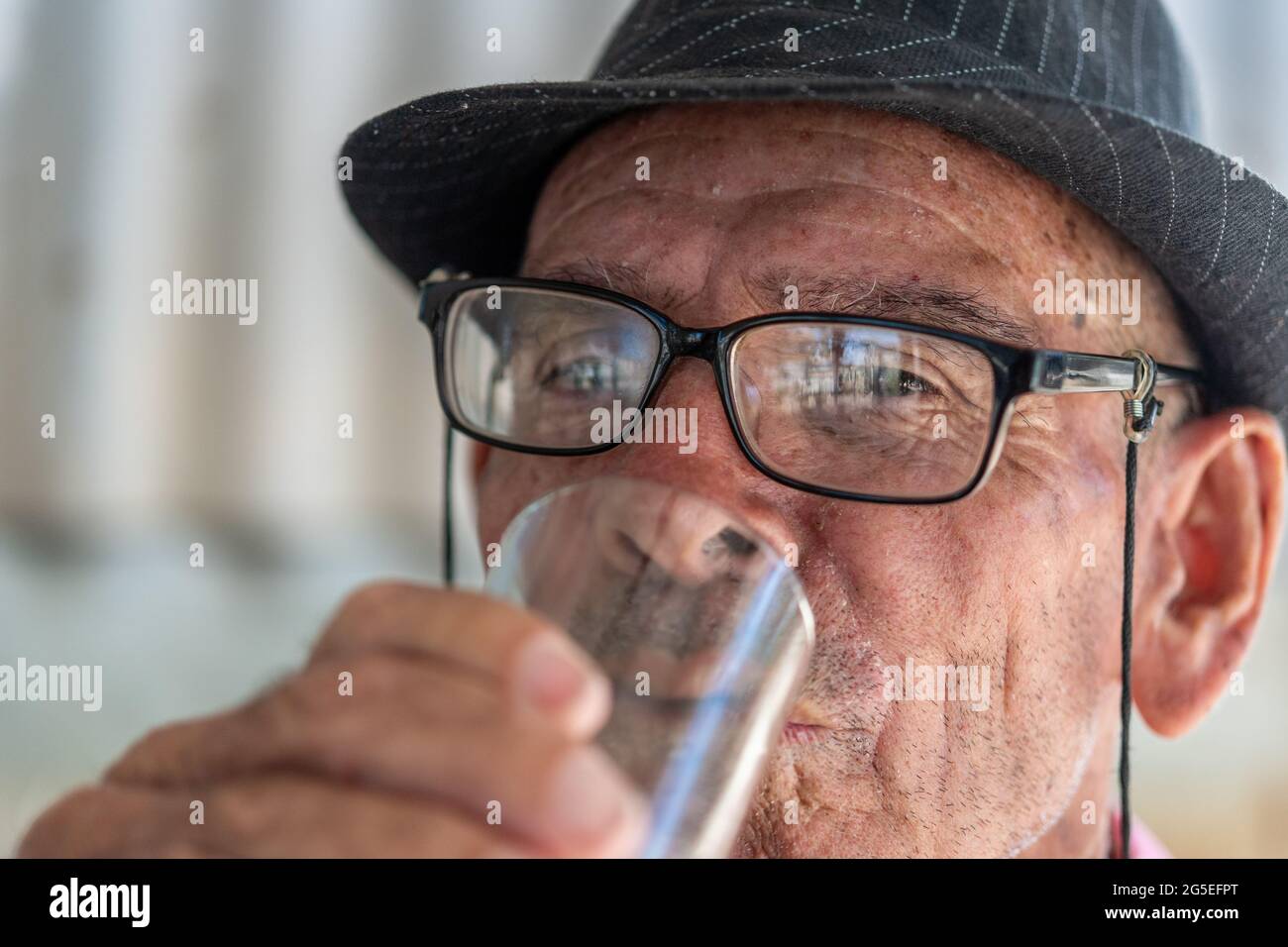 The lifestyle of real Cuban people Stock Photo - Alamy