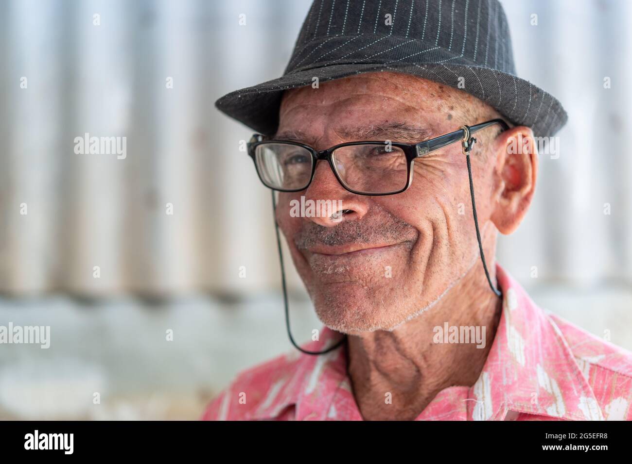 Real expression hi-res stock photography and images - Alamy