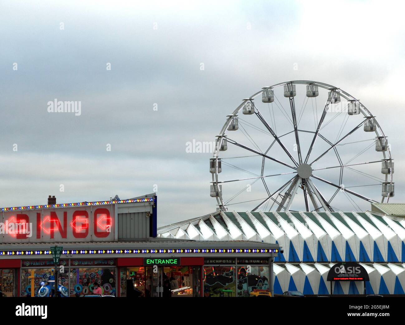 Hunstanton 'Eye', 'The View', ferris wheel, funfair, Oasis, Bingo ...