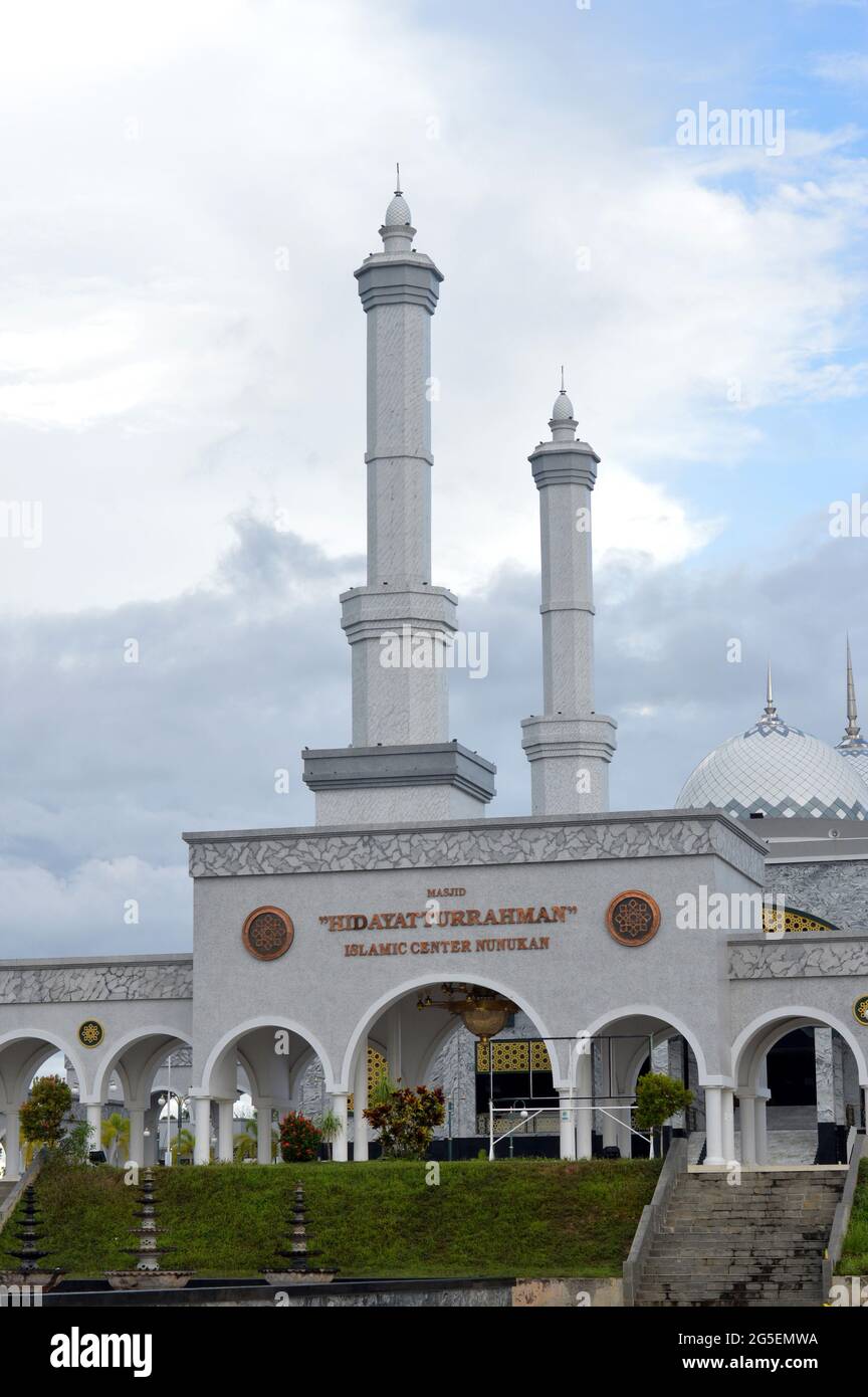 Nunukan hi-res stock photography and images - Alamy