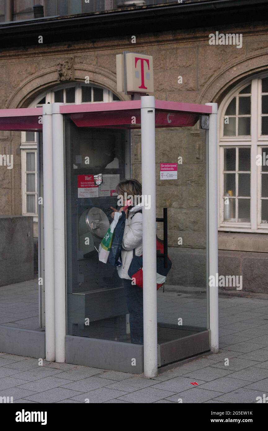 Telebooth hi-res stock photography and images - Alamy