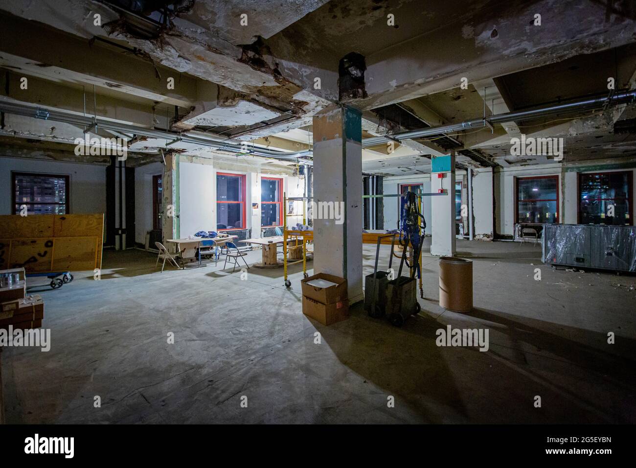 The Empire State Building is one of the most iconic office buildings in ...