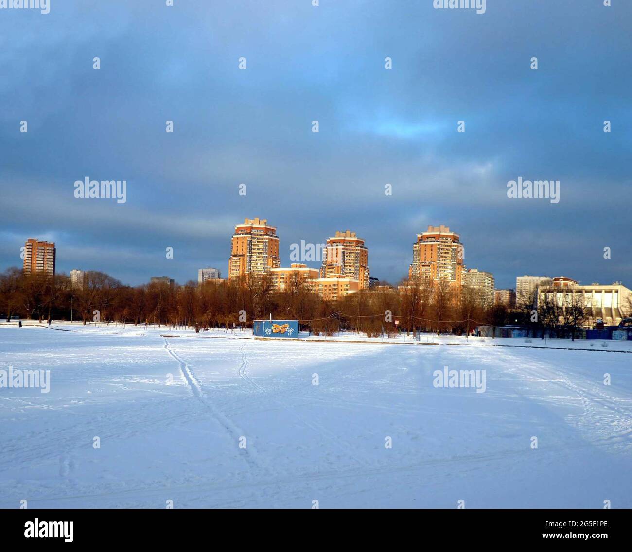 winter in city januar at daily time Stock Photo - Alamy