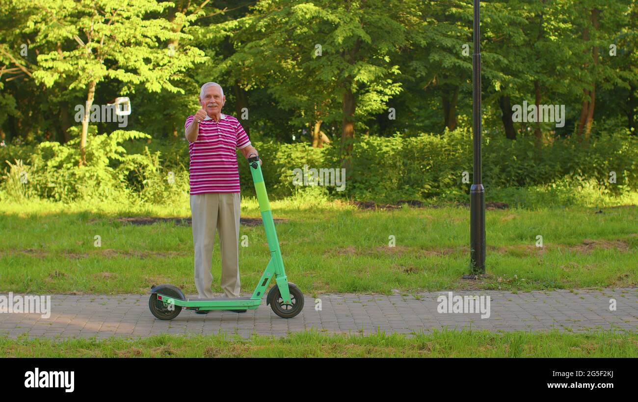 Grandpa bicycle hi-res stock photography and images - Alamy