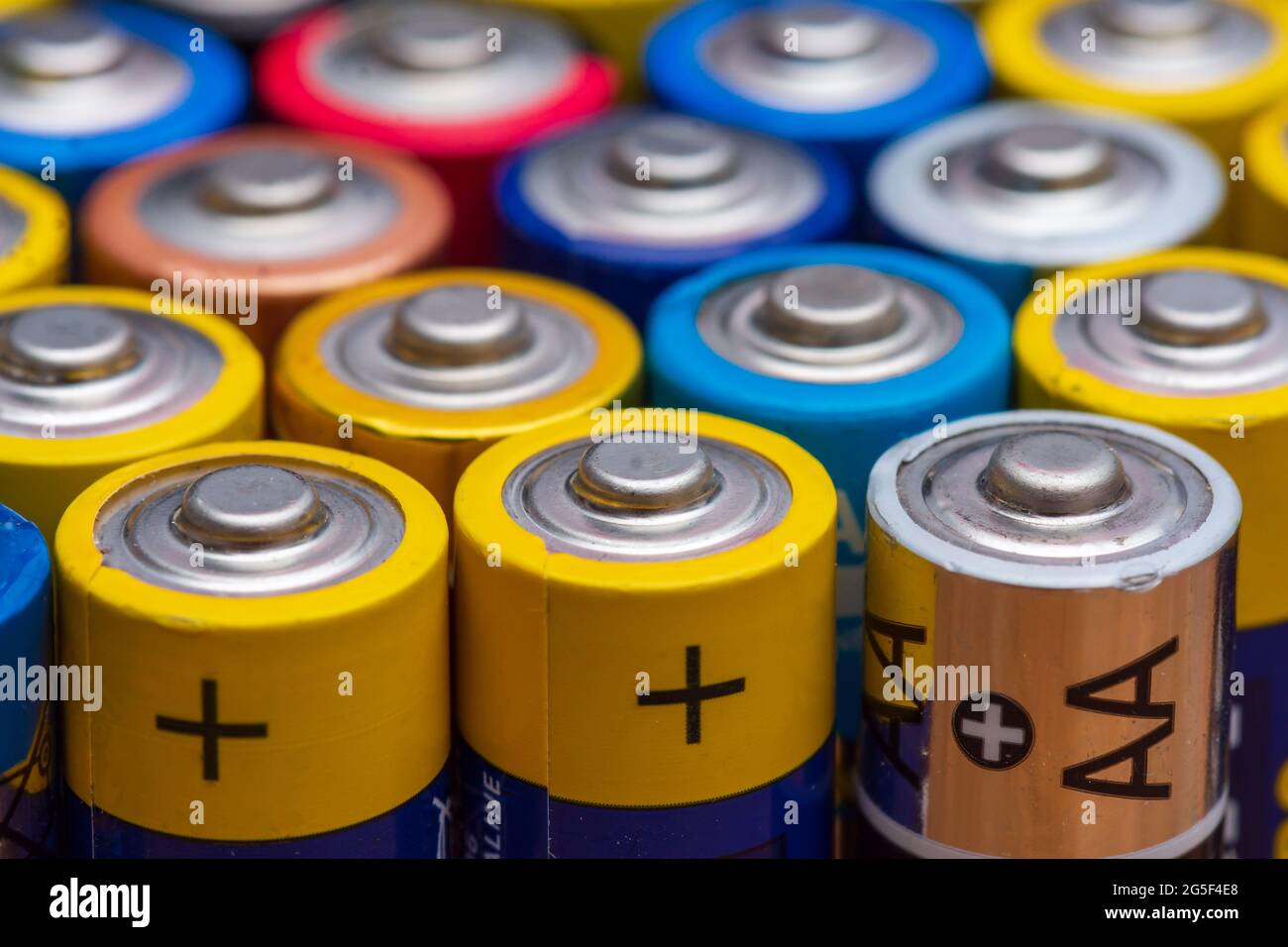 Battery metals hi-res stock photography and images - Alamy