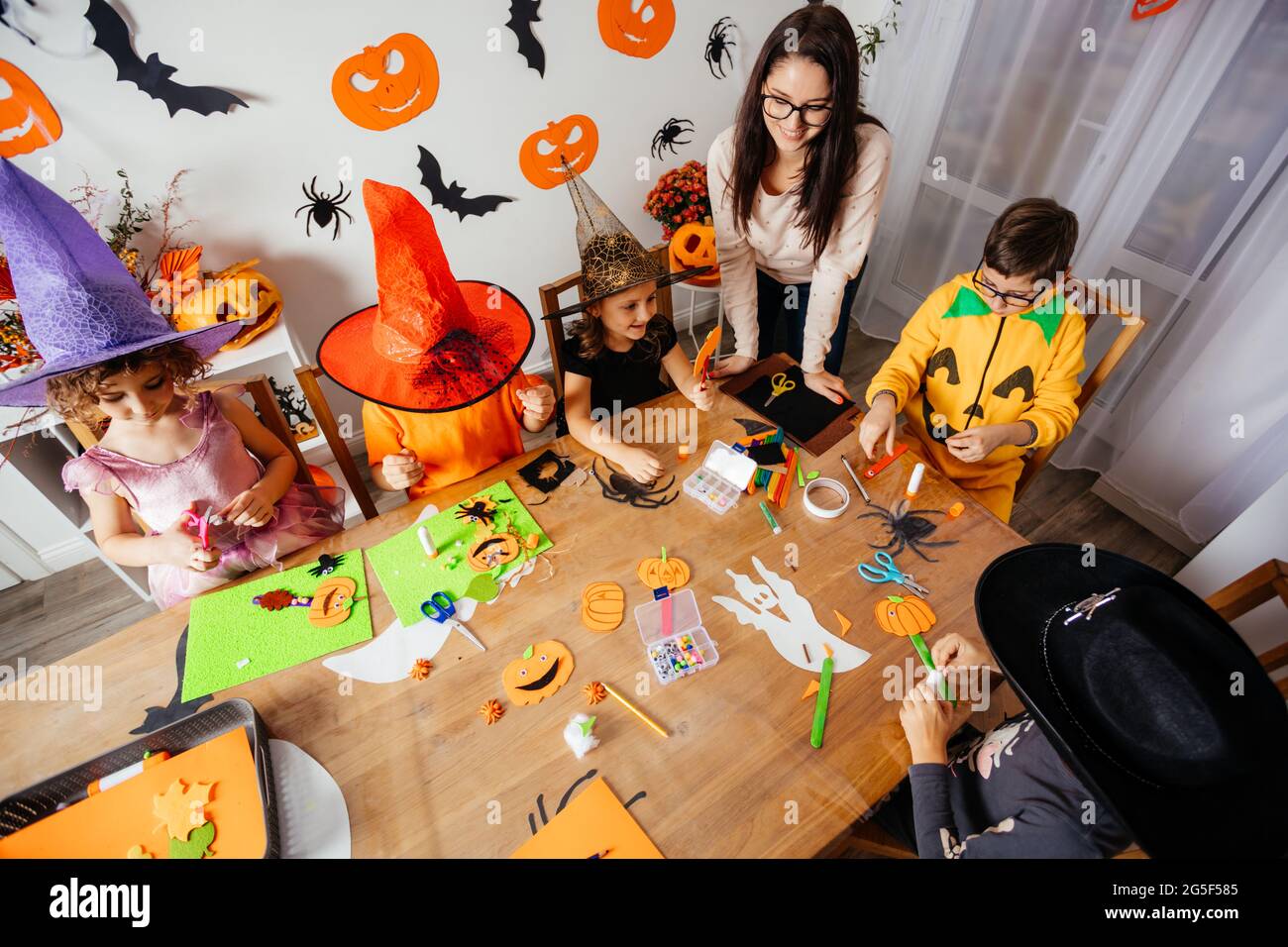 Autumn craft workshop for creative preschool kids Stock Photo - Alamy