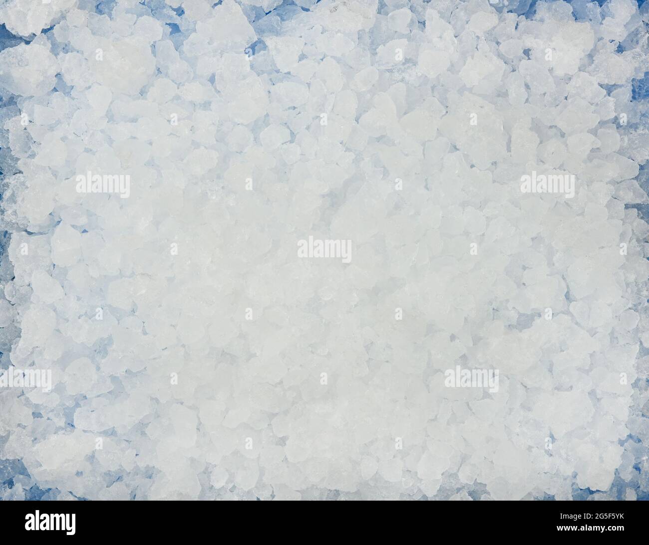 Crushed ice texture background hi-res stock photography and images - Alamy