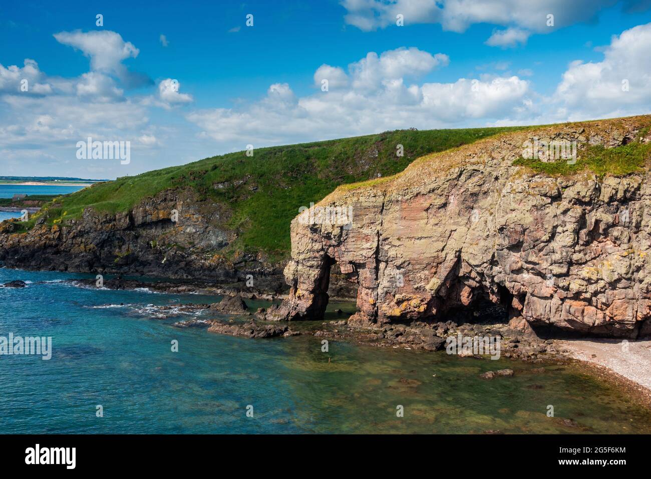 Cliff headland hi-res stock photography and images - Alamy