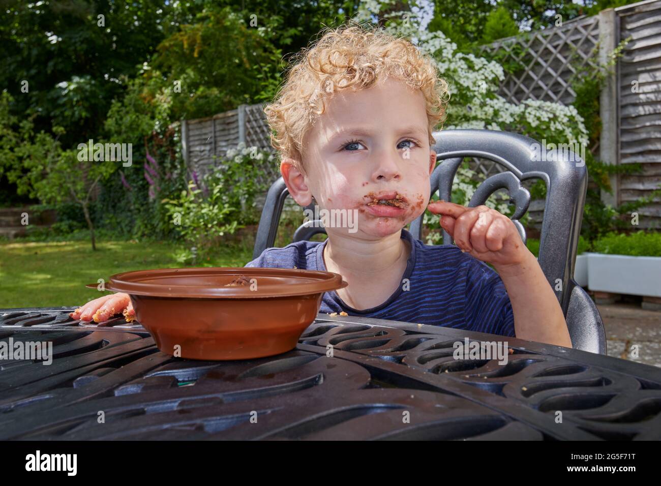 Grubby face hi-res stock photography and images - Alamy