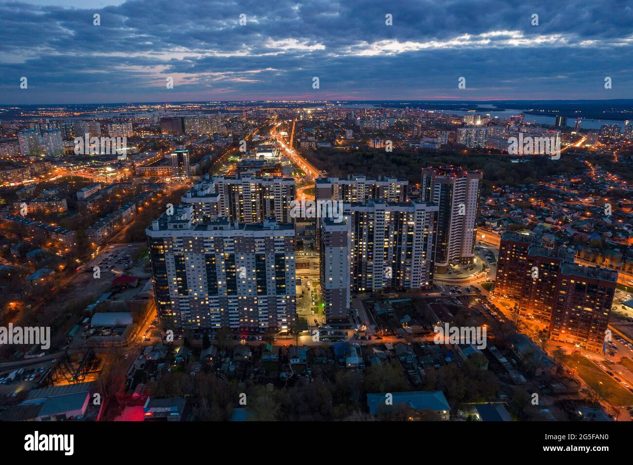High rise at night hi-res stock photography and images - Alamy