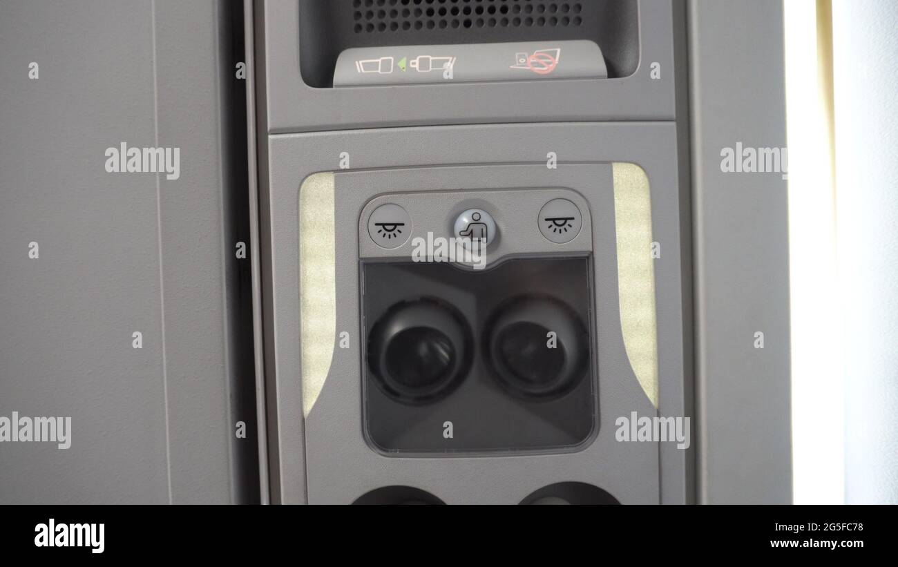 Overhead console airplane interior hi-res stock photography and images ...