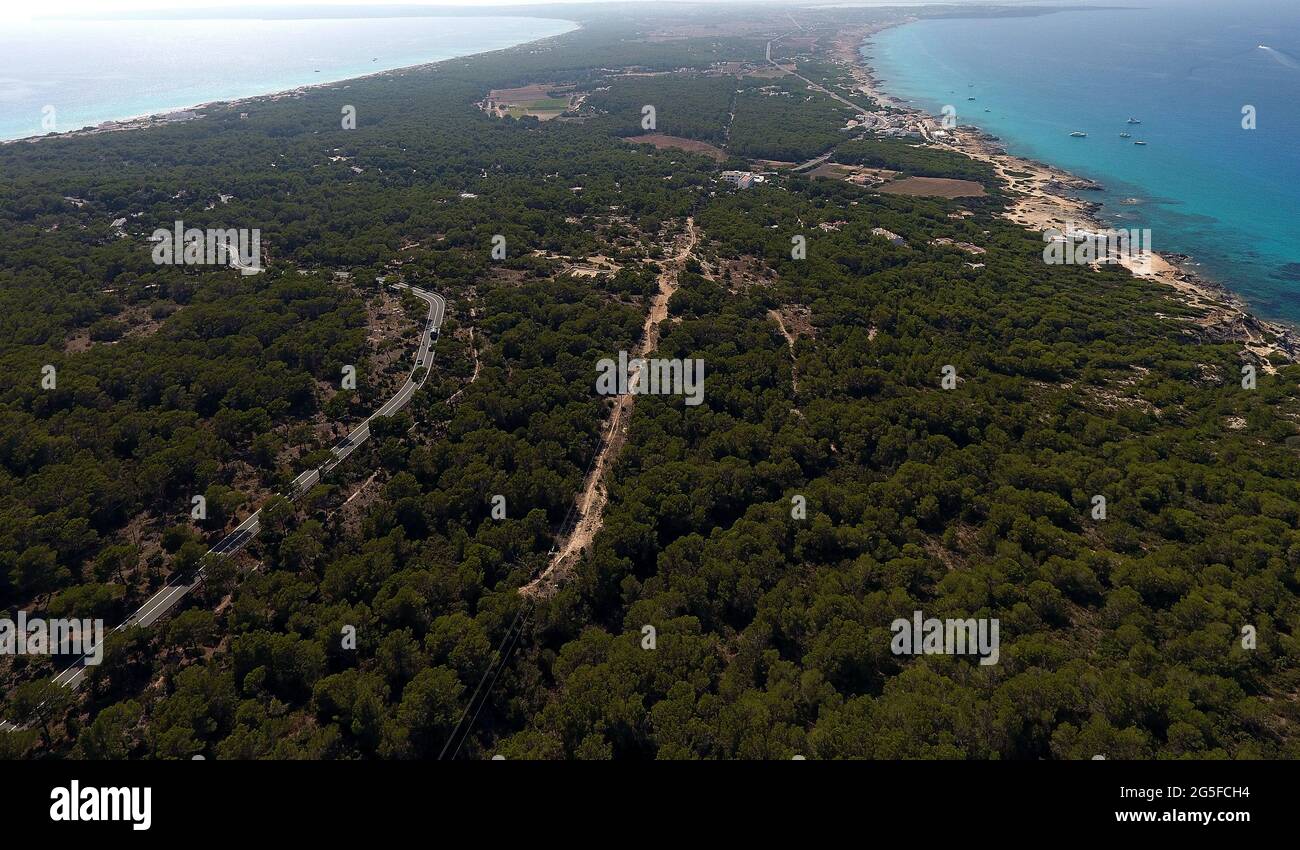 Aerial photos of the sea hi-res stock photography and images - Alamy