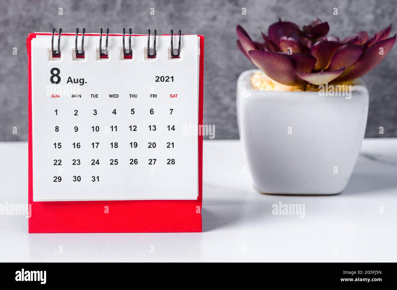 The Mini Calendar August 2021 Stock Photo - Alamy