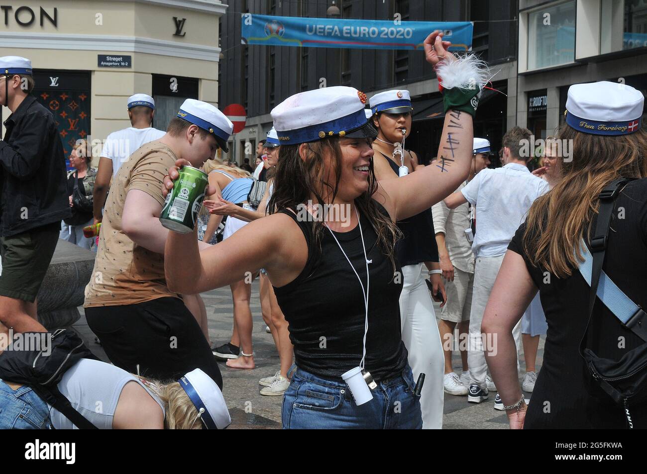 Copenhagen, Denmark. 27 June 2021, Danish students cvelebrat 2with song ...