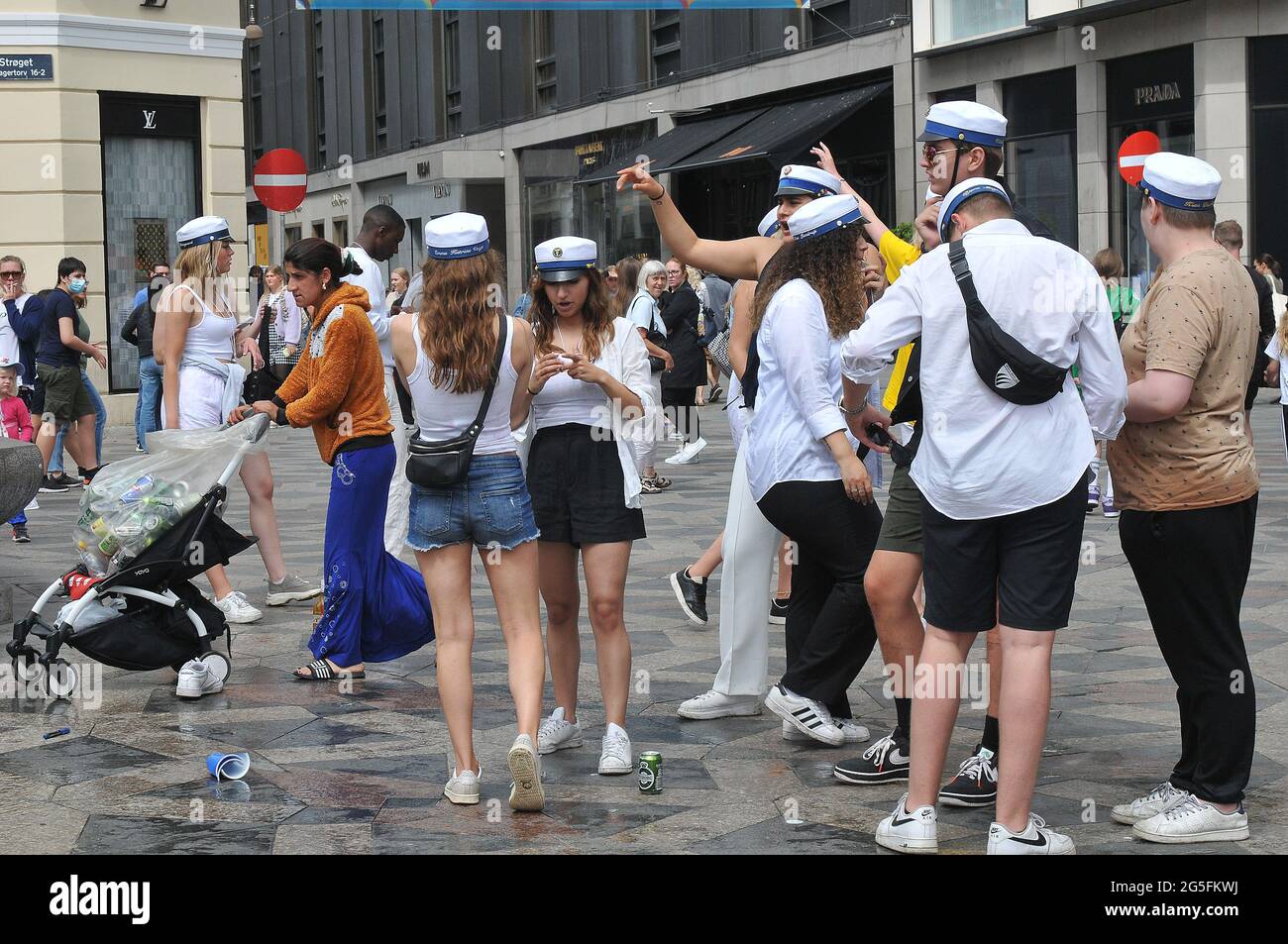 Copenhagen, Denmark. 27 June 2021, Danish students cvelebrat 2with song ...