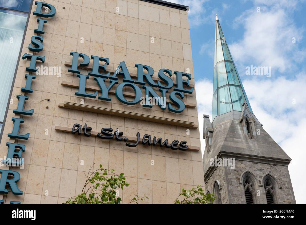 Pearse Lyons Distillery at St. James, Dublin, Ireland Stock Photo - Alamy