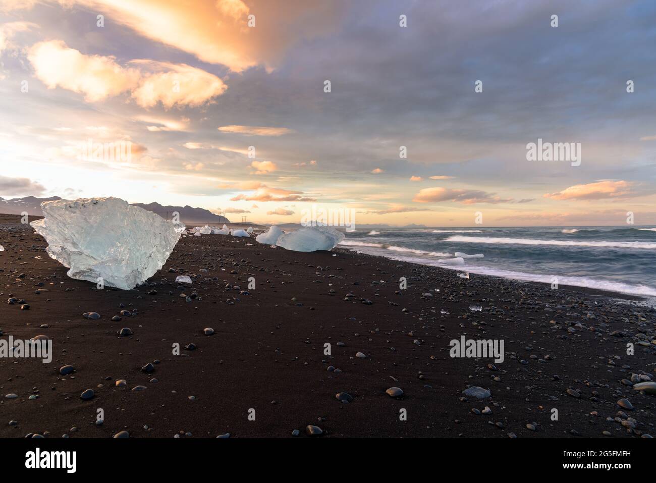 Shoreline blocks hi-res stock photography and images - Alamy