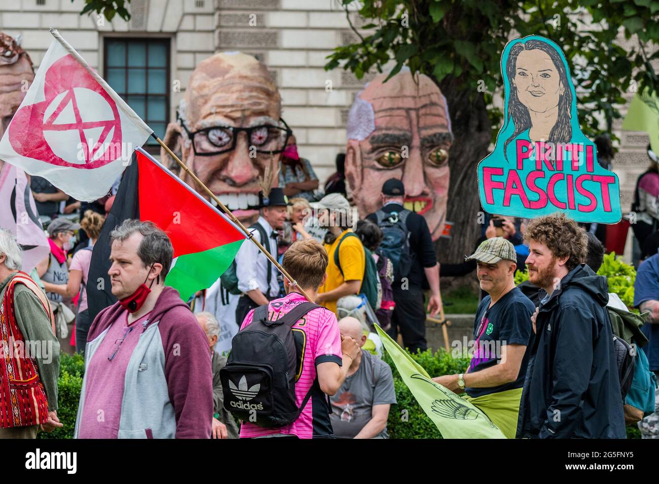 London, UK. 27th June, 2021. Papier Mache heads of the main media ...
