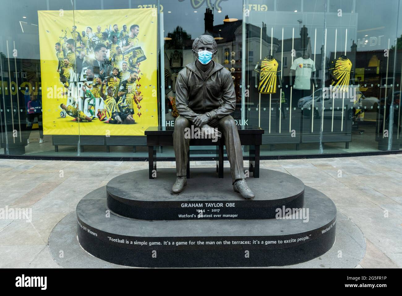 Former watford manager graham taylor hi-res stock photography and ...