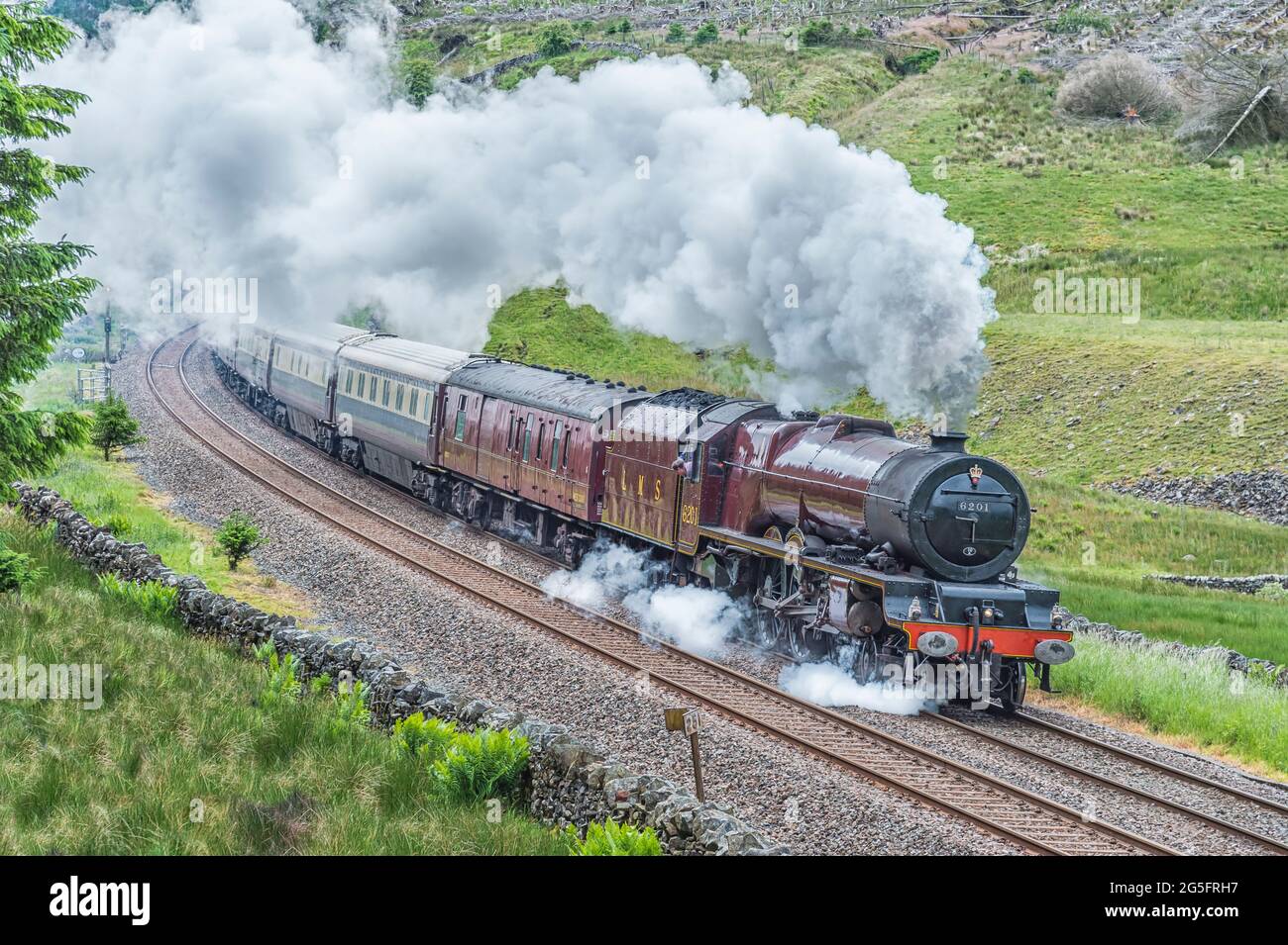 This is the LMS 4-6-2 Princess Royal Class Princess Elizabeth 6201 ...