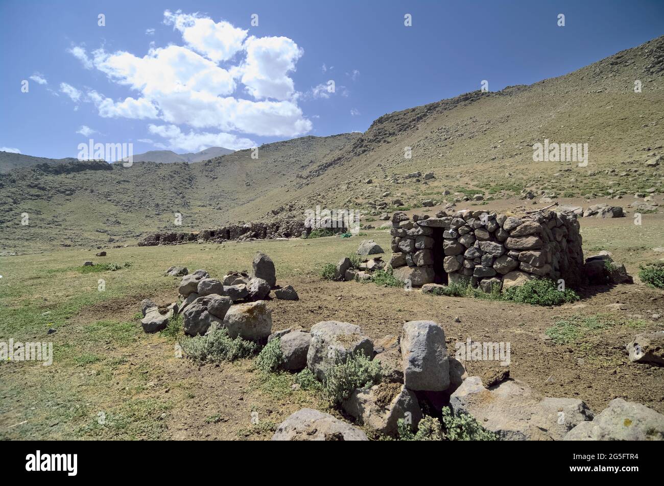 mountain house refuge in Turkey traditional architecture of dry stone ...