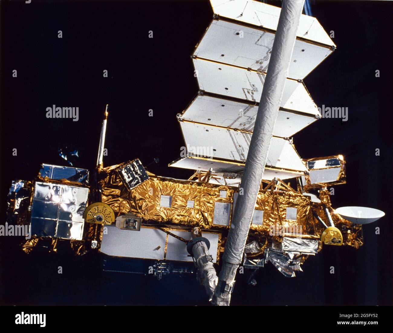 Solar stellar pointing platform hi-res stock photography and images - Alamy
