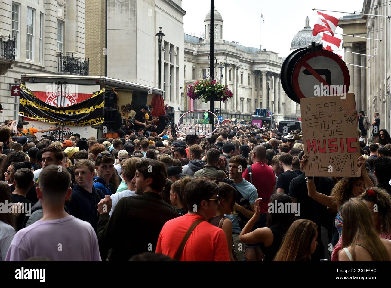 Trafalgar Square, London, UK. 27th June, 2021. People taking part in ...