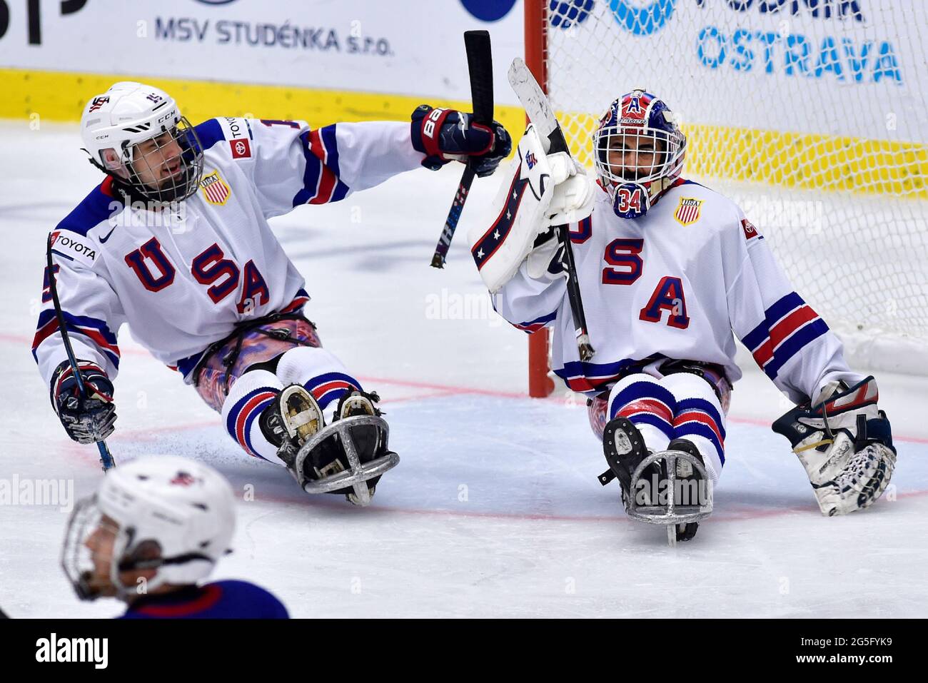 Kyle Zych, left, and Stece Cash of USA celebrate winning the World Para ...