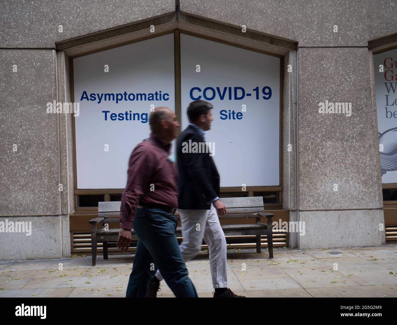 Asymptomatic testing site uk hi-res stock photography and images - Alamy