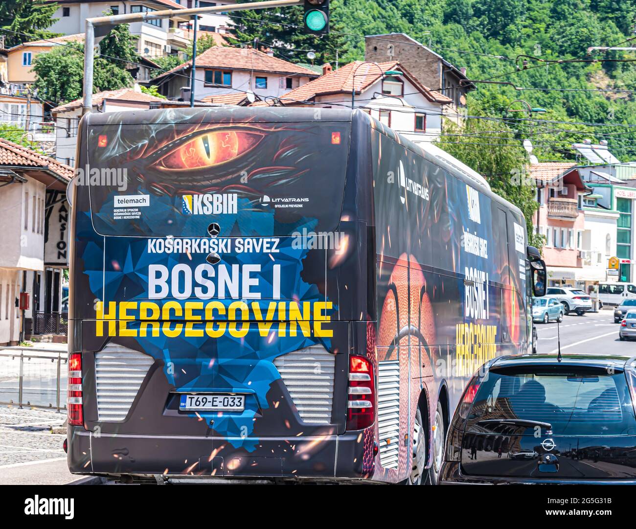 The bus with the BH women's basketball team arrived in front of the ...