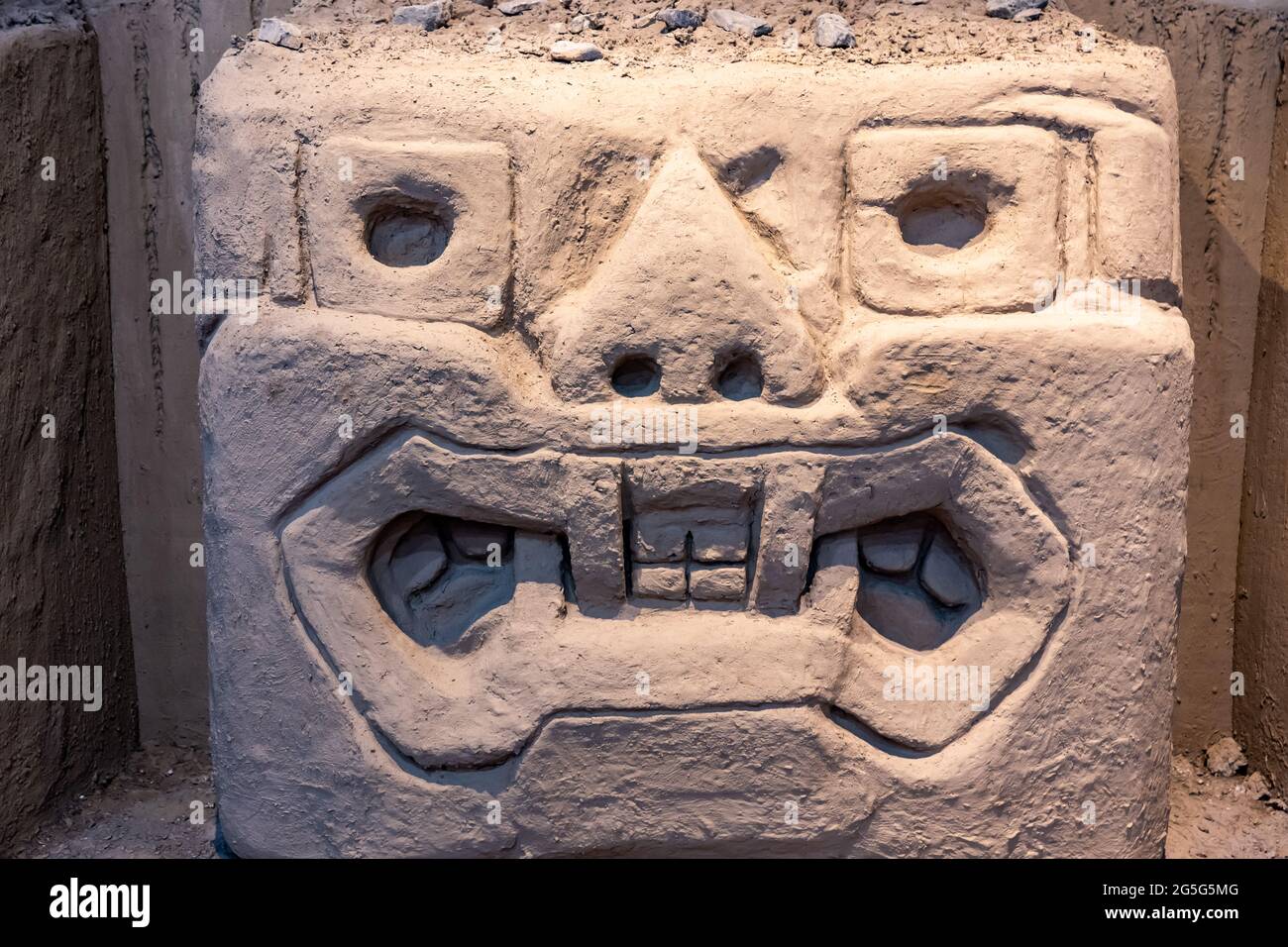 Chan Chan was the largest mud-brick city in the Americas and is now a ...