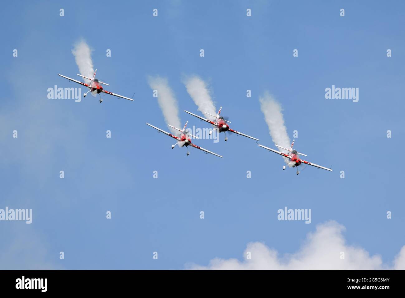 Aviation global stars team hi-res stock photography and images - Alamy