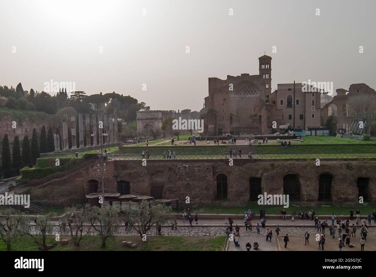 Foro romano forum antico hi-res stock photography and images - Alamy