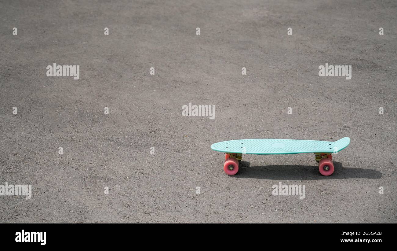 Penny skateboard deck hi-res stock photography and images - Alamy