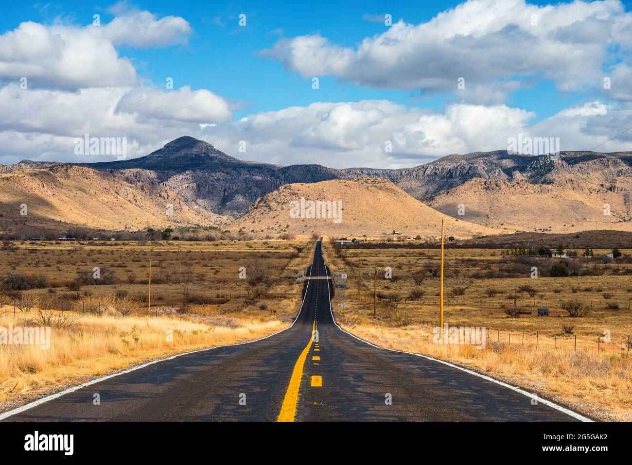 The Chiricahua National Monument in southern Arizona Stock Photo - Alamy
