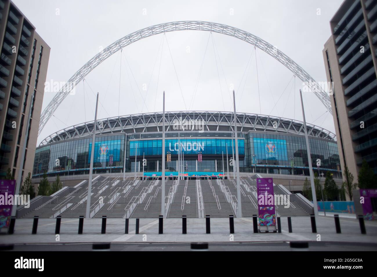 London, UK. June 27th : Wembley stadium pictured Stock Photo - Alamy