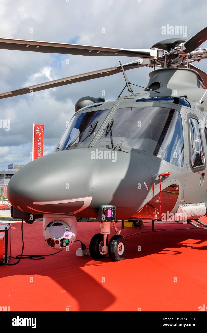AgustaWestland AW139 Aeronautica Militare helicopter at Farnborough ...