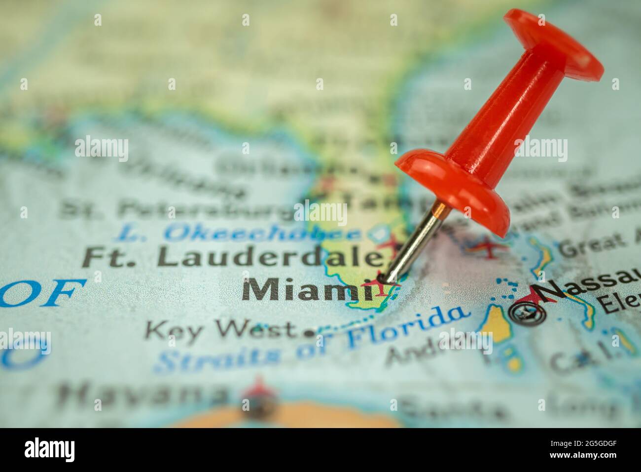Location Miami city in Florida, map with red push pin pointing close up ...
