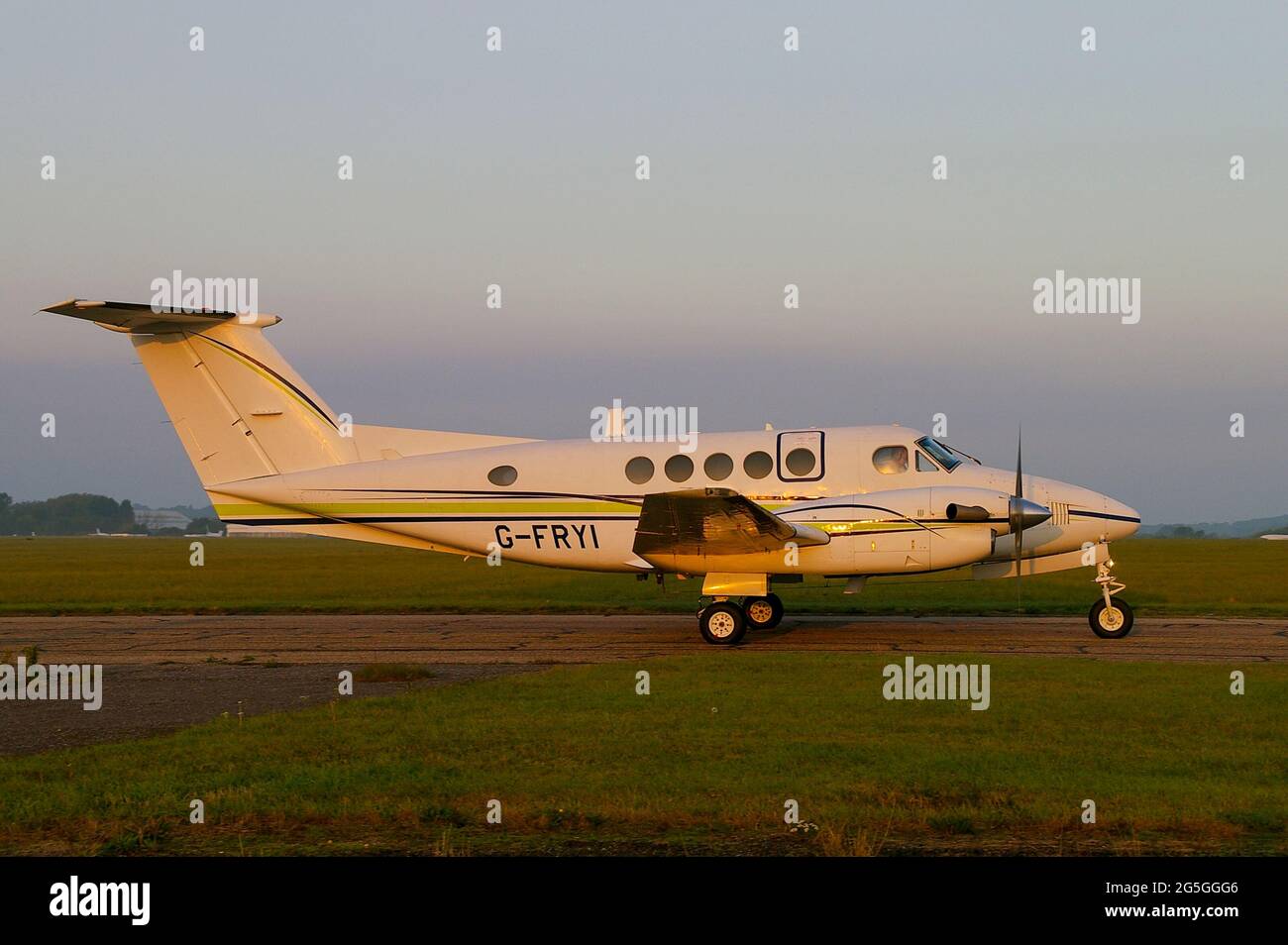 London Executive Aviation Beechcraft Super King Air 200 plane G-FRYI on ...