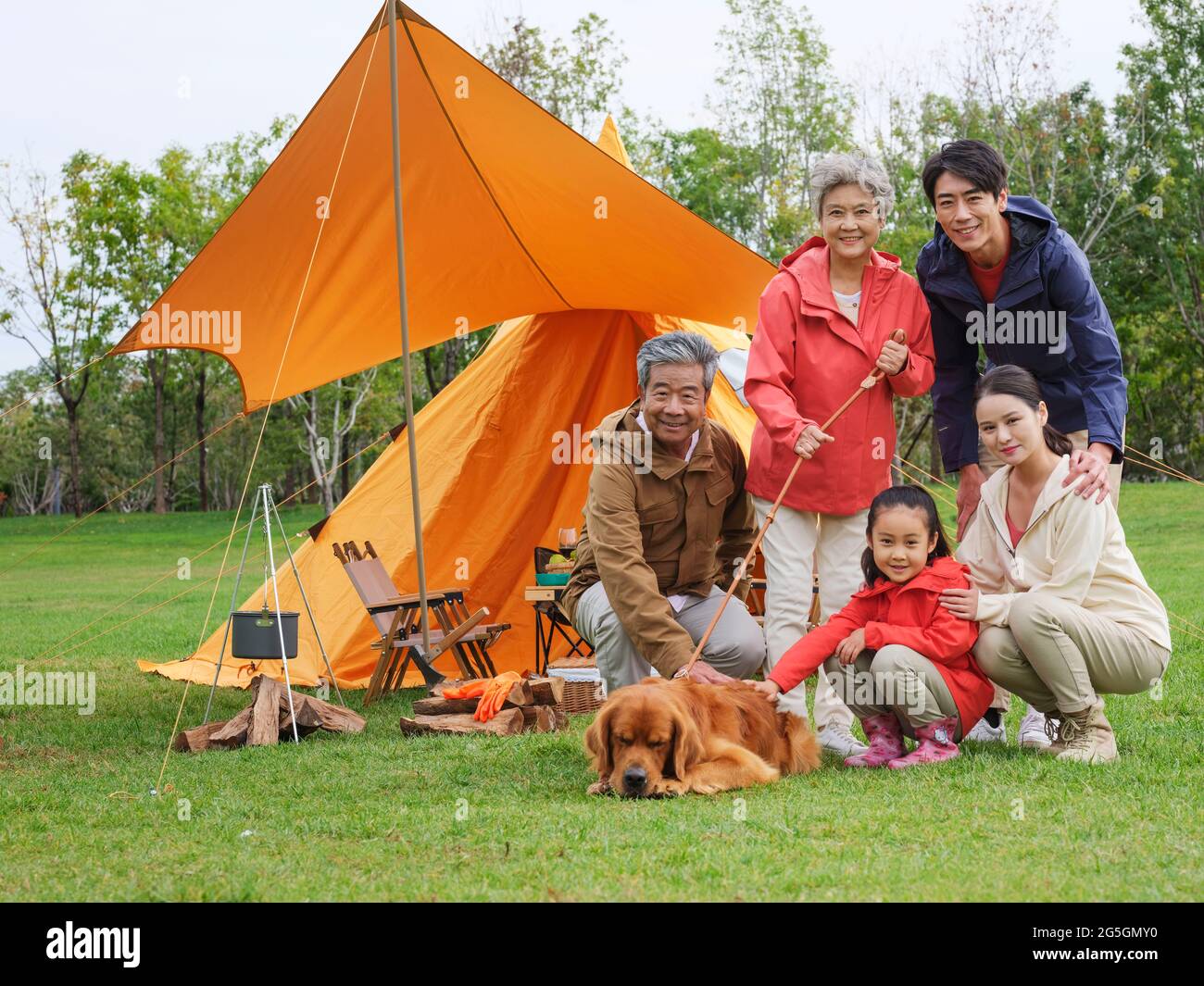 Happy family of five and pet dog in outdoor photo high quality photo ...