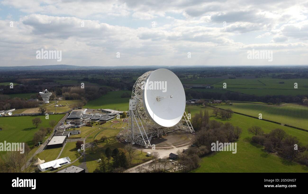 Jodrell bank radio hi-res stock photography and images - Alamy