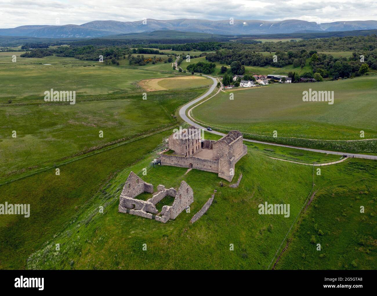 Kingussie aerial hi-res stock photography and images - Alamy