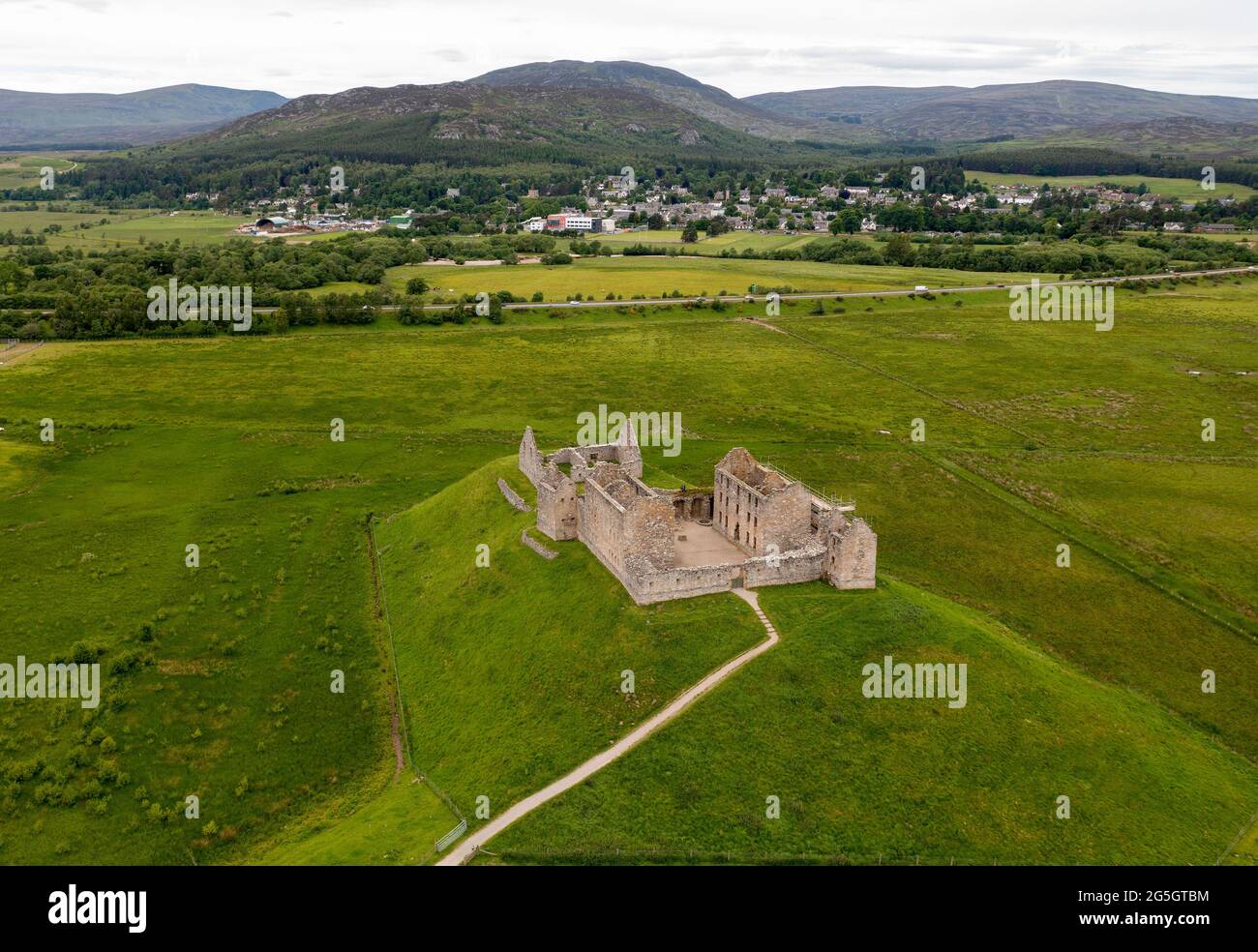 Kingussie aerial hi-res stock photography and images - Alamy