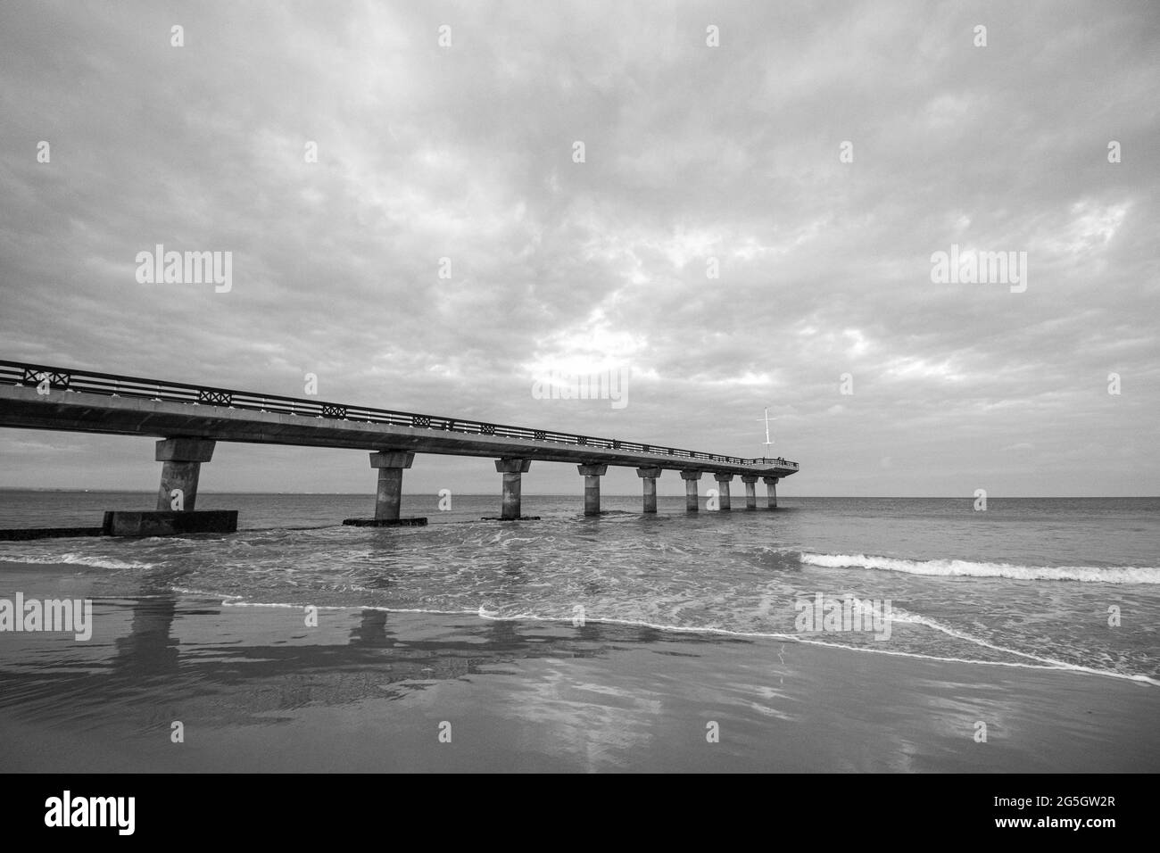 Shark Rock Pier in Port Elizabeth, South Africa Stock Photo - Alamy