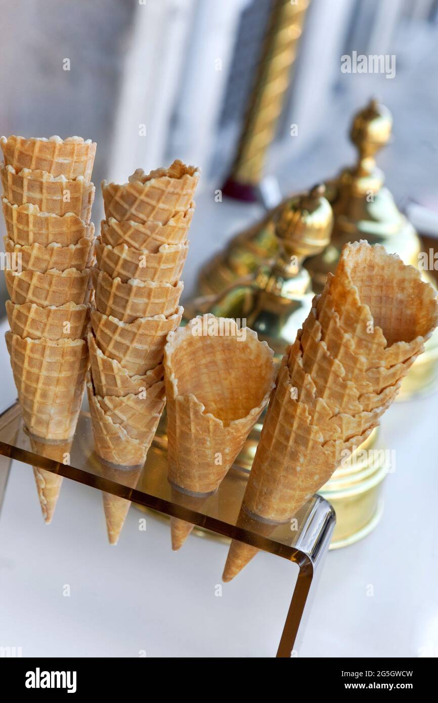 Crisp food hi-res stock photography and images - Alamy