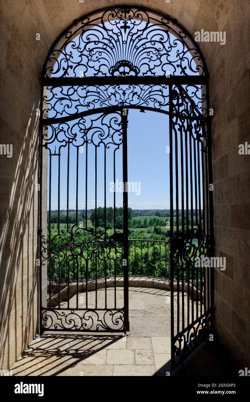 Stylish old wrought iron gate in a French mansion Stock Photo - Alamy