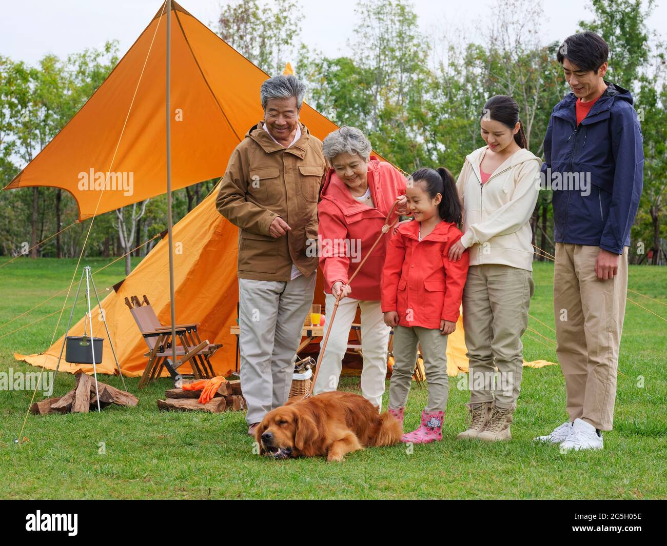 Happy family of five and pet dog in outdoor photo high quality photo ...