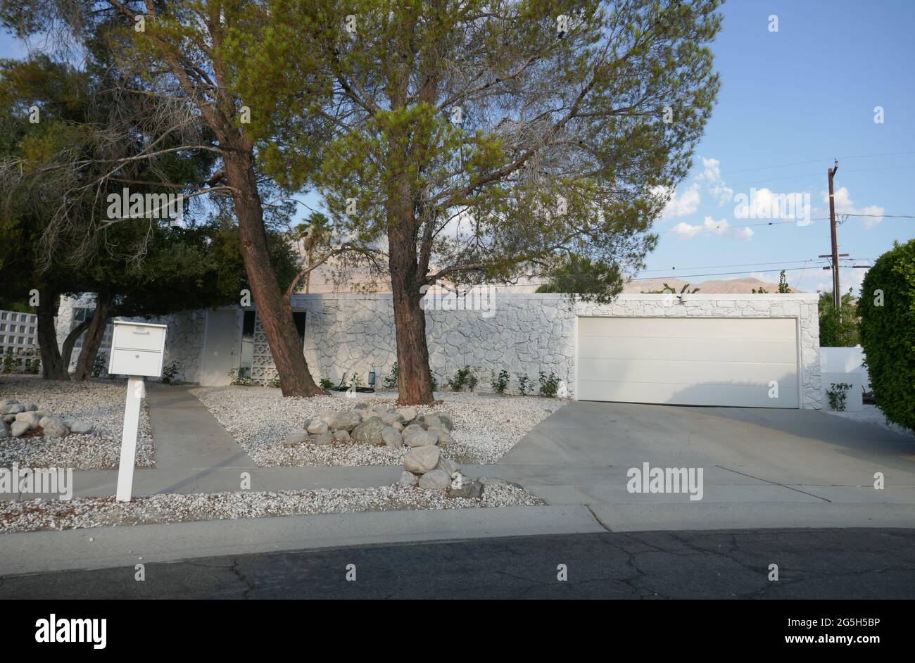 811 e grace circle hi-res stock photography and images - Alamy