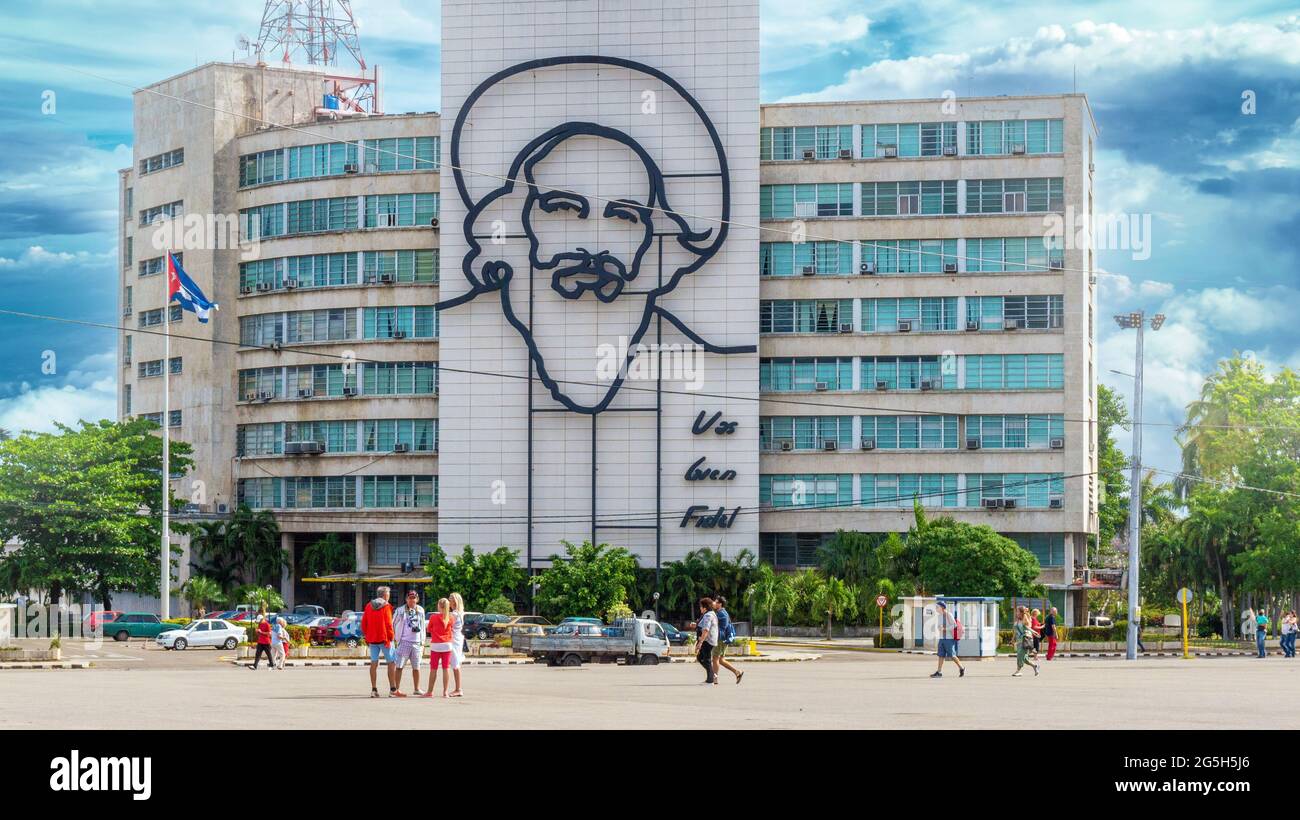 Ministry of Communications building with image of Camilo Cienfuegos ...