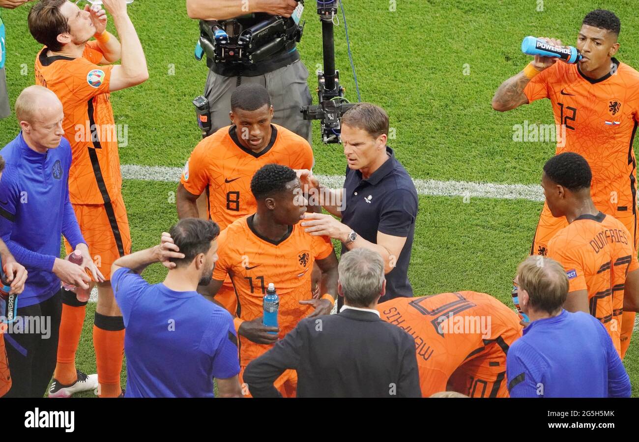 Coach Ronald de Boer during the UEFA EURO 2020, Round of 16 match ...